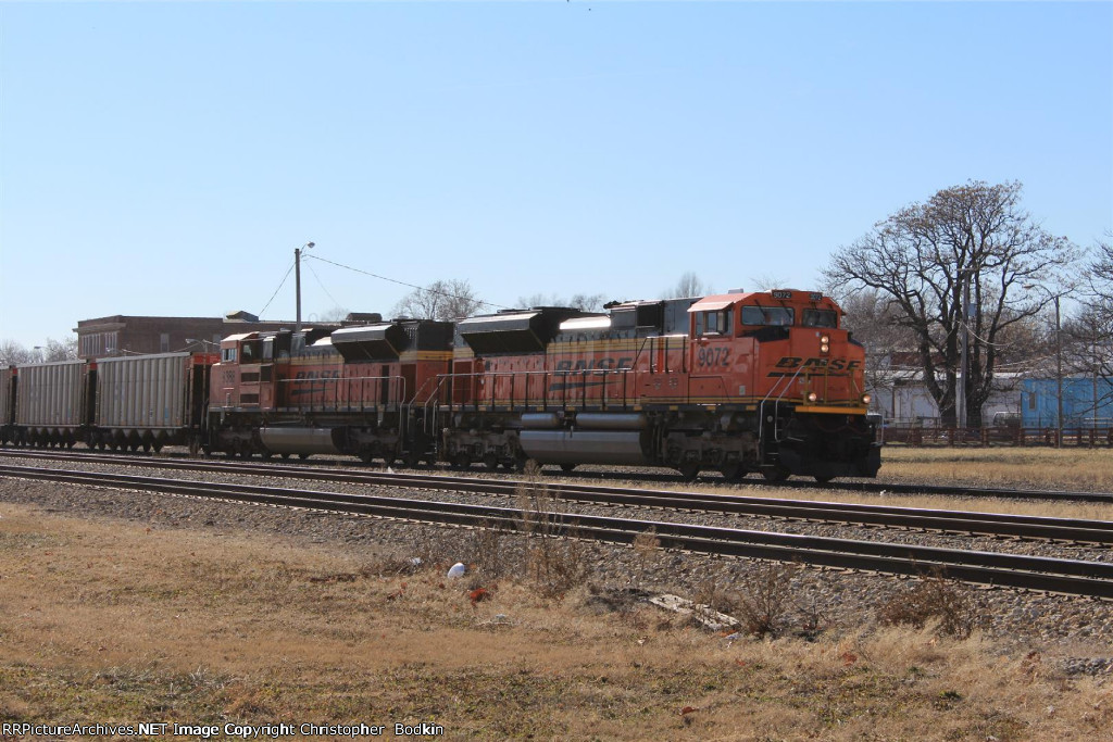 BNSF 9072
